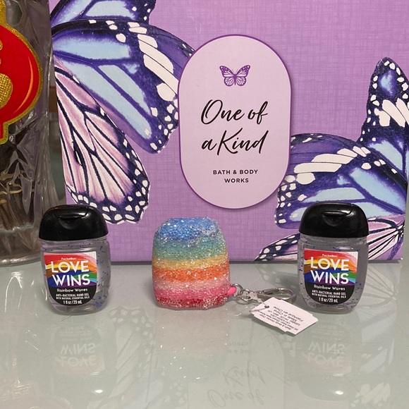 Bath & Body Works | Accessories | Bath And Body Works Love Always Wings ...